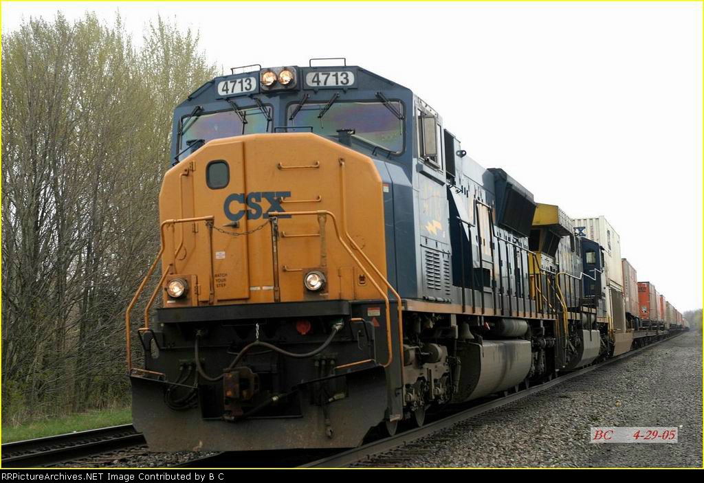CSX 4713 @ Central Av. 04/29/2005